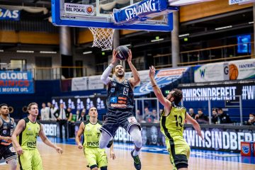 11.11.2020 BBL Pokal Vorrunde zwischen SYNTAINICS MBC und medi Bayreuth ...